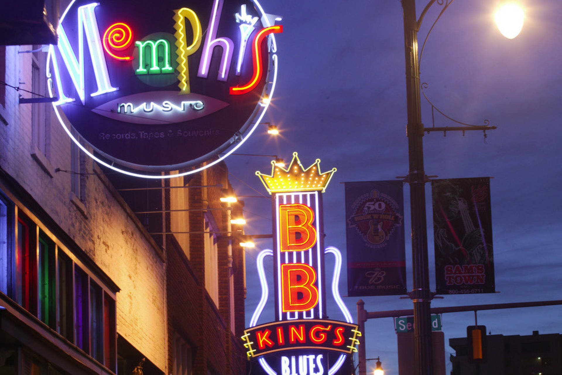 10 Best Bars on Beale Street