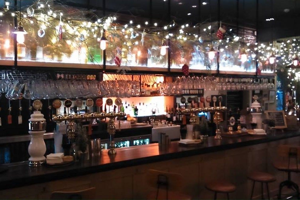 What is the difference between a pub and a bar? : r/AskUK