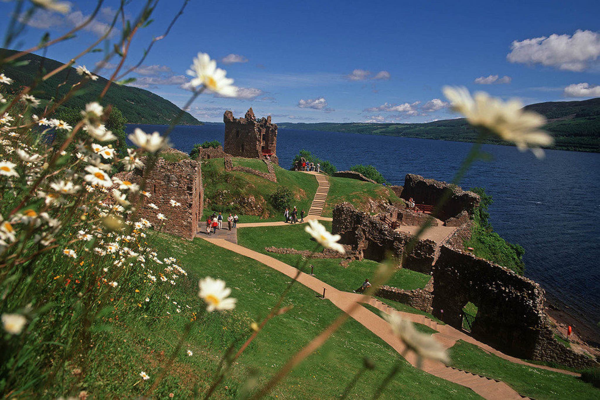 10 of the most beautiful and charming castles in Scotland
