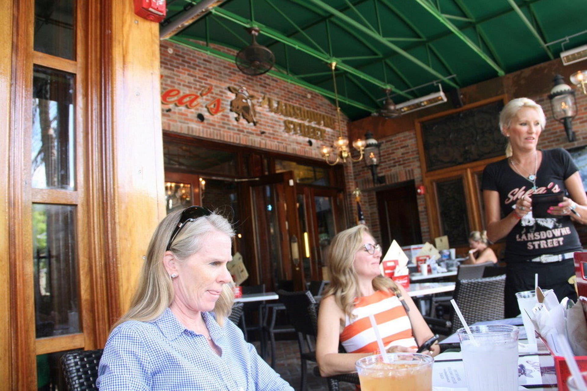 Naples Sports Bars: 10Best Sport Bar & Grill Reviews