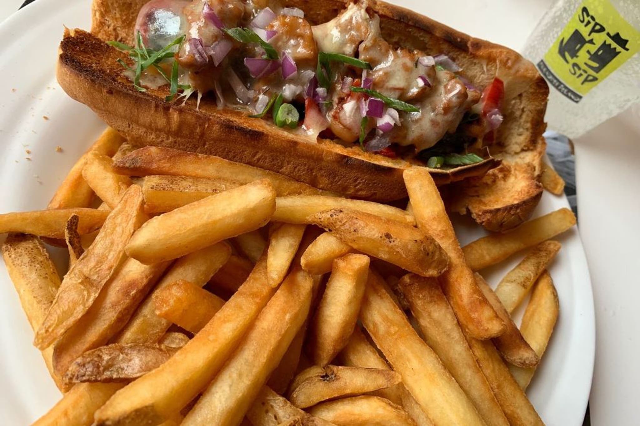 How to eat conch in the Bahamas, and where to find the best