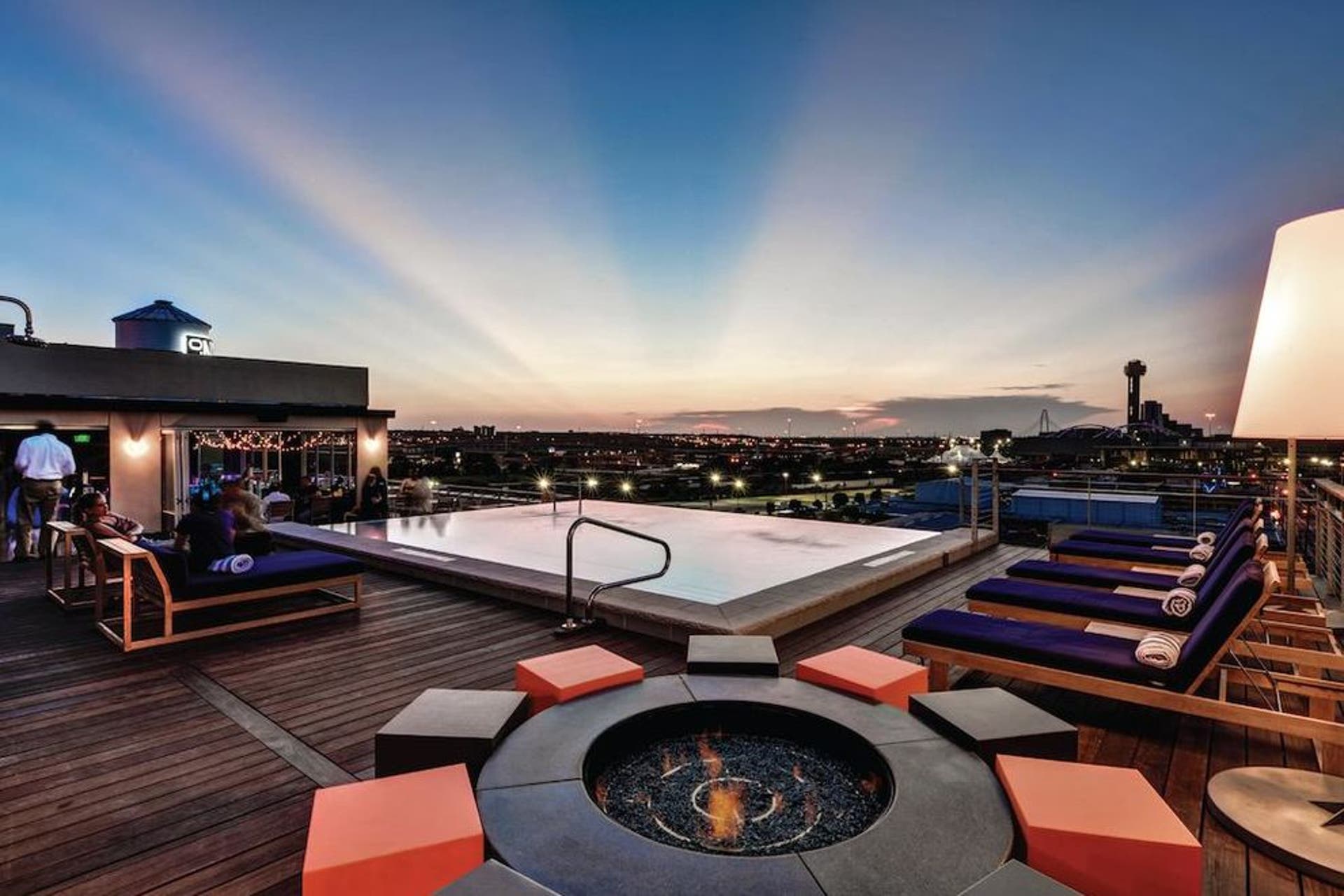 No. 8: Gallery Rooftop Lounge