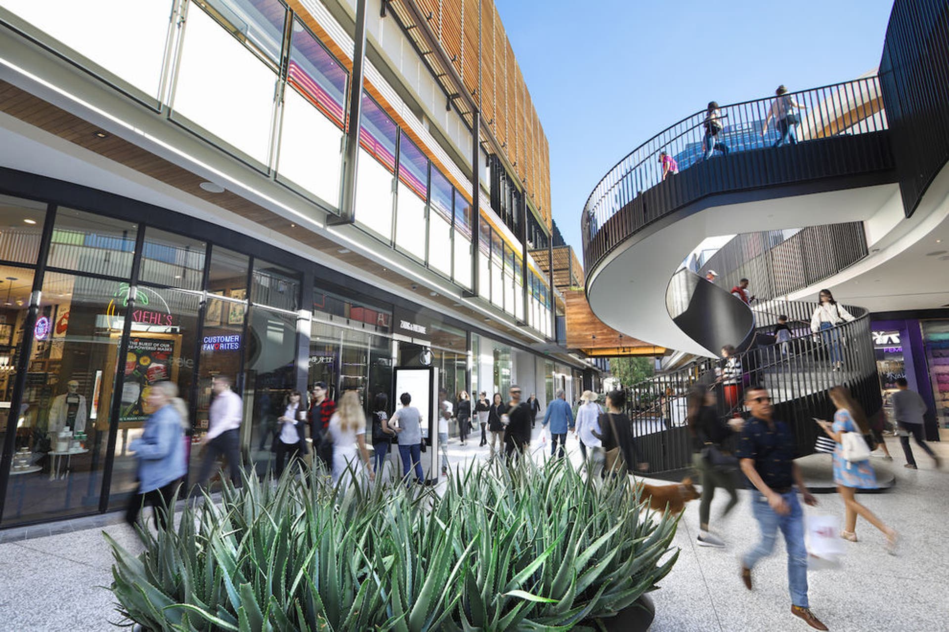 10 best places to shop in Los Angeles, ranked by local shopping expert