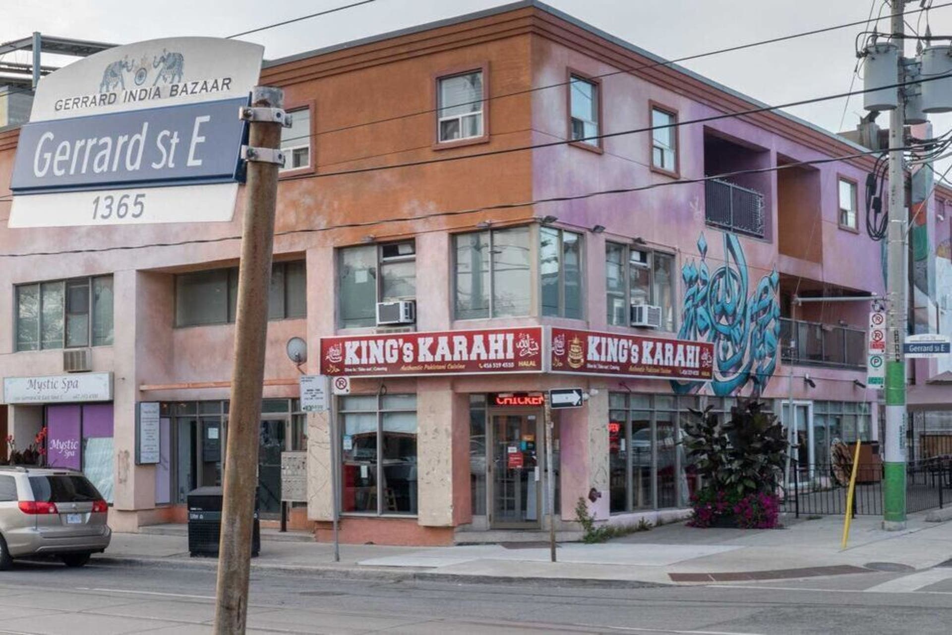 10 of the best Toronto neighborhoods for foodies