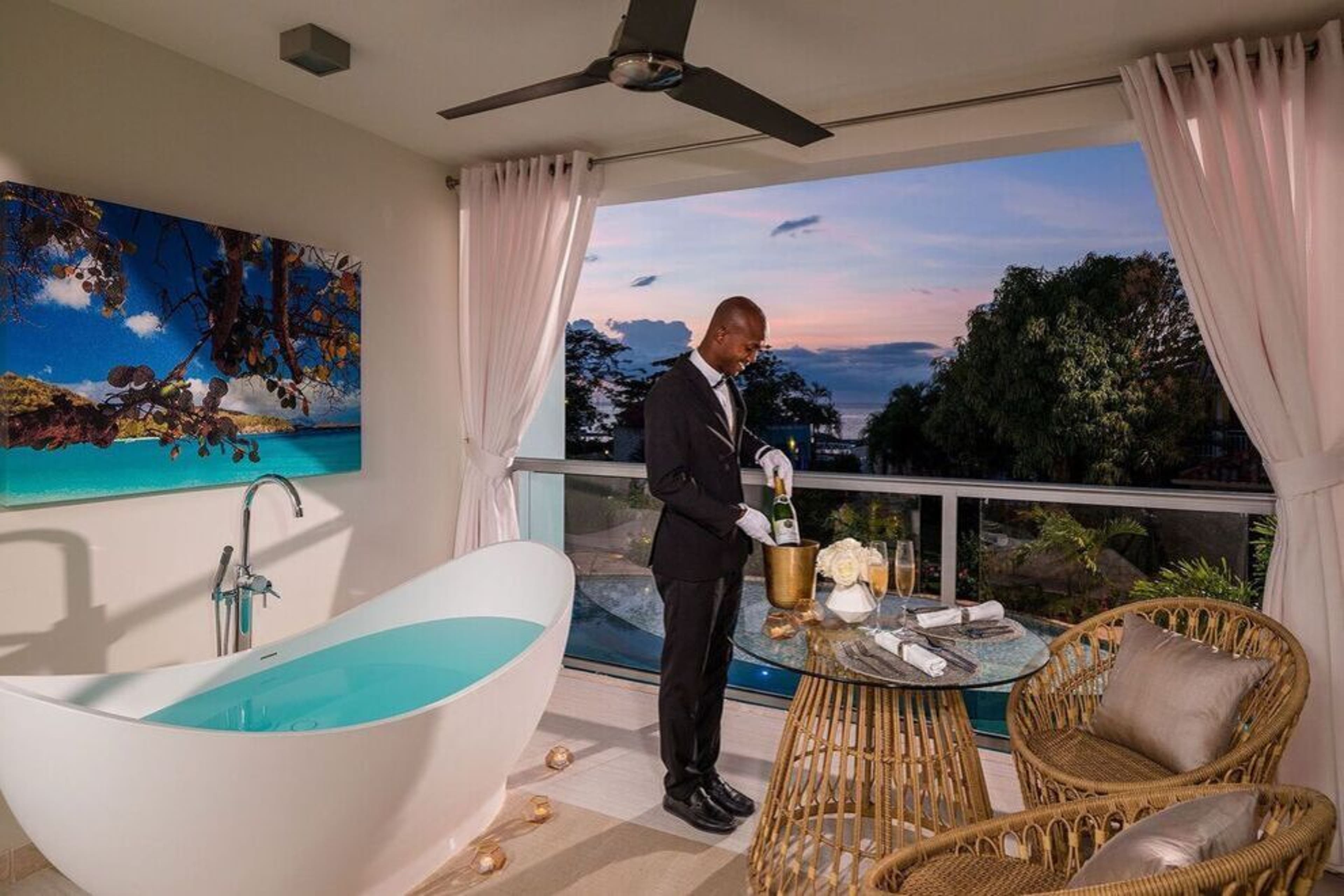 Romantic bathrooms? Yes, and these are 8 of the best in the Caribbean