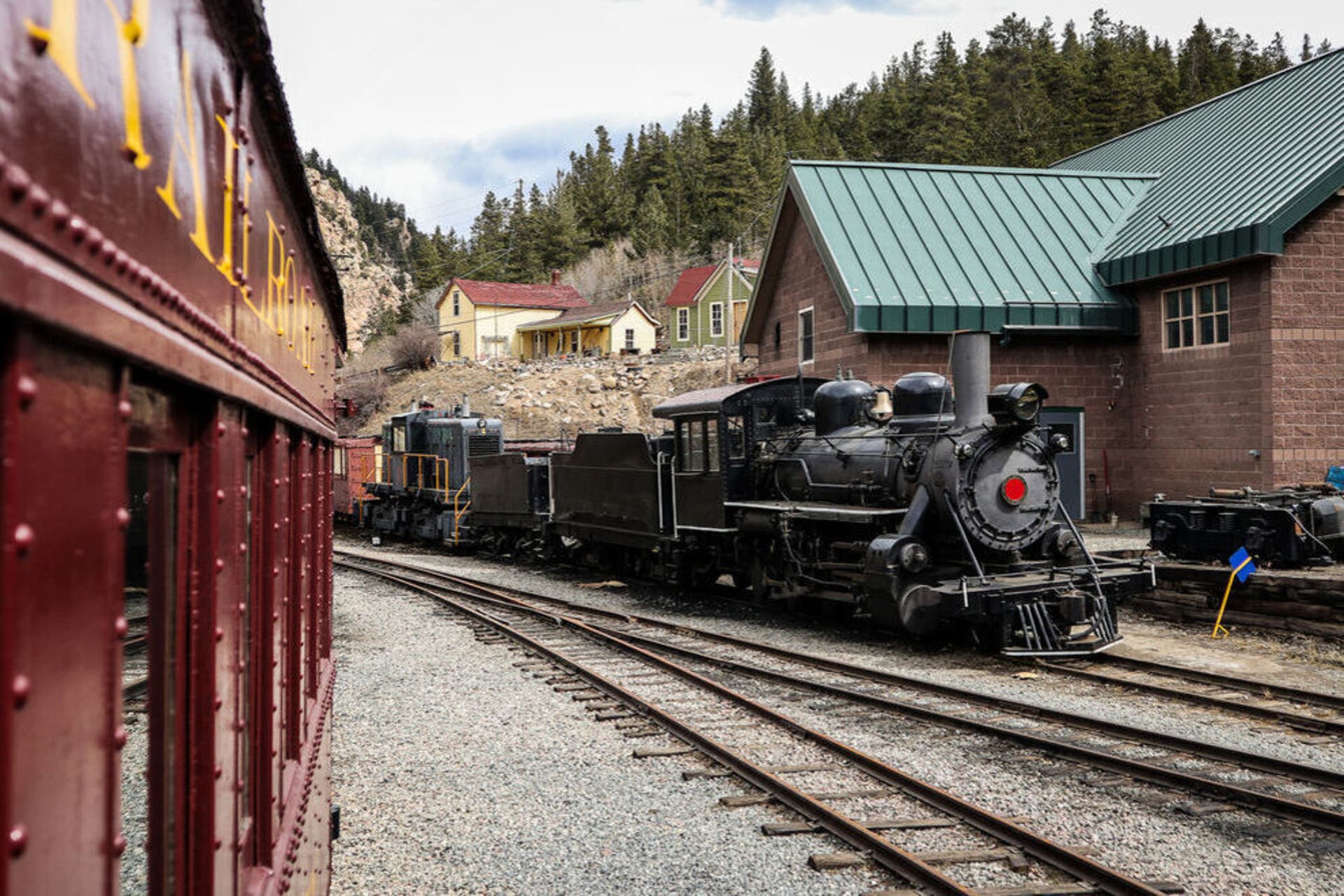 10 best scenic train rides to take in 2025