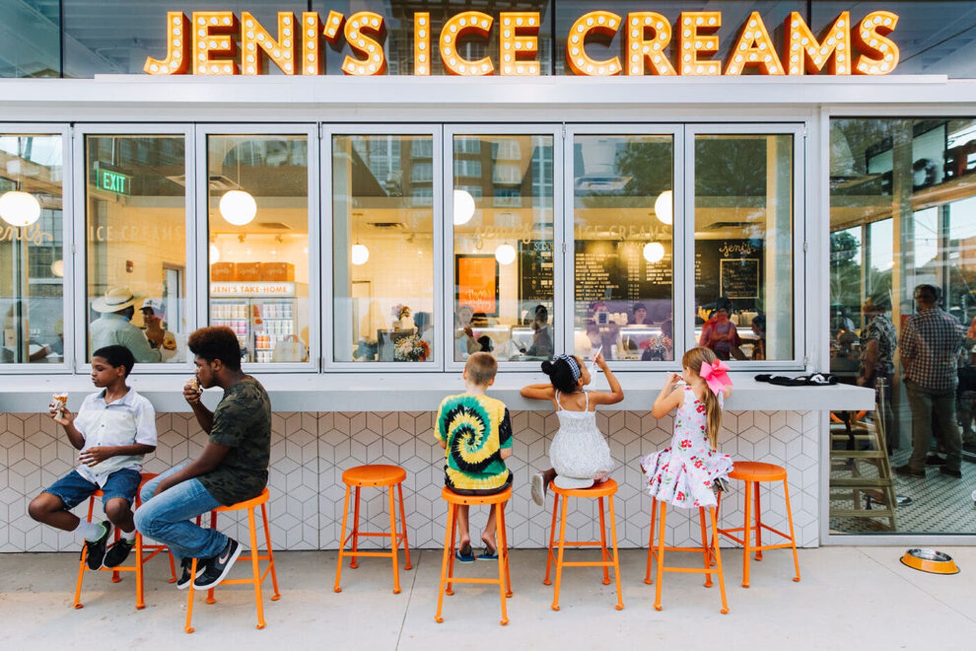 10 restaurant and store chains that rule the dessert world