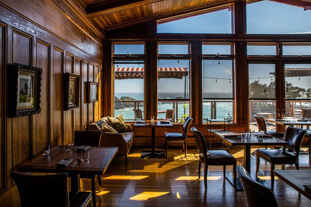 10 waterfront restaurants in the US with the jaw-dropping views