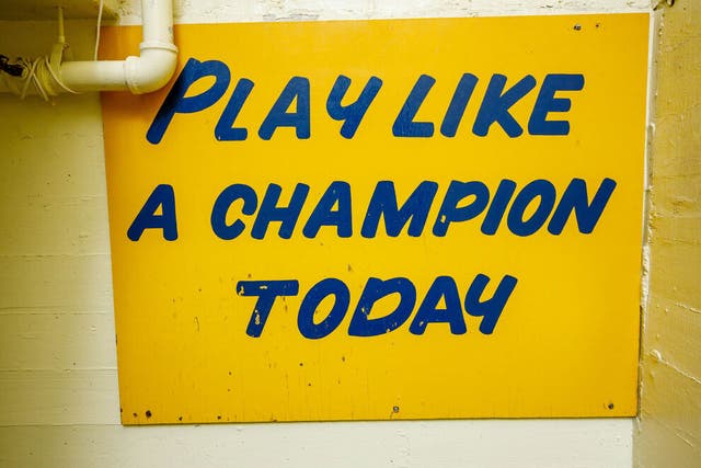 'Play Like a Champion Today' Sign Slap: 2025 USA TODAY 10BEST Readers ...