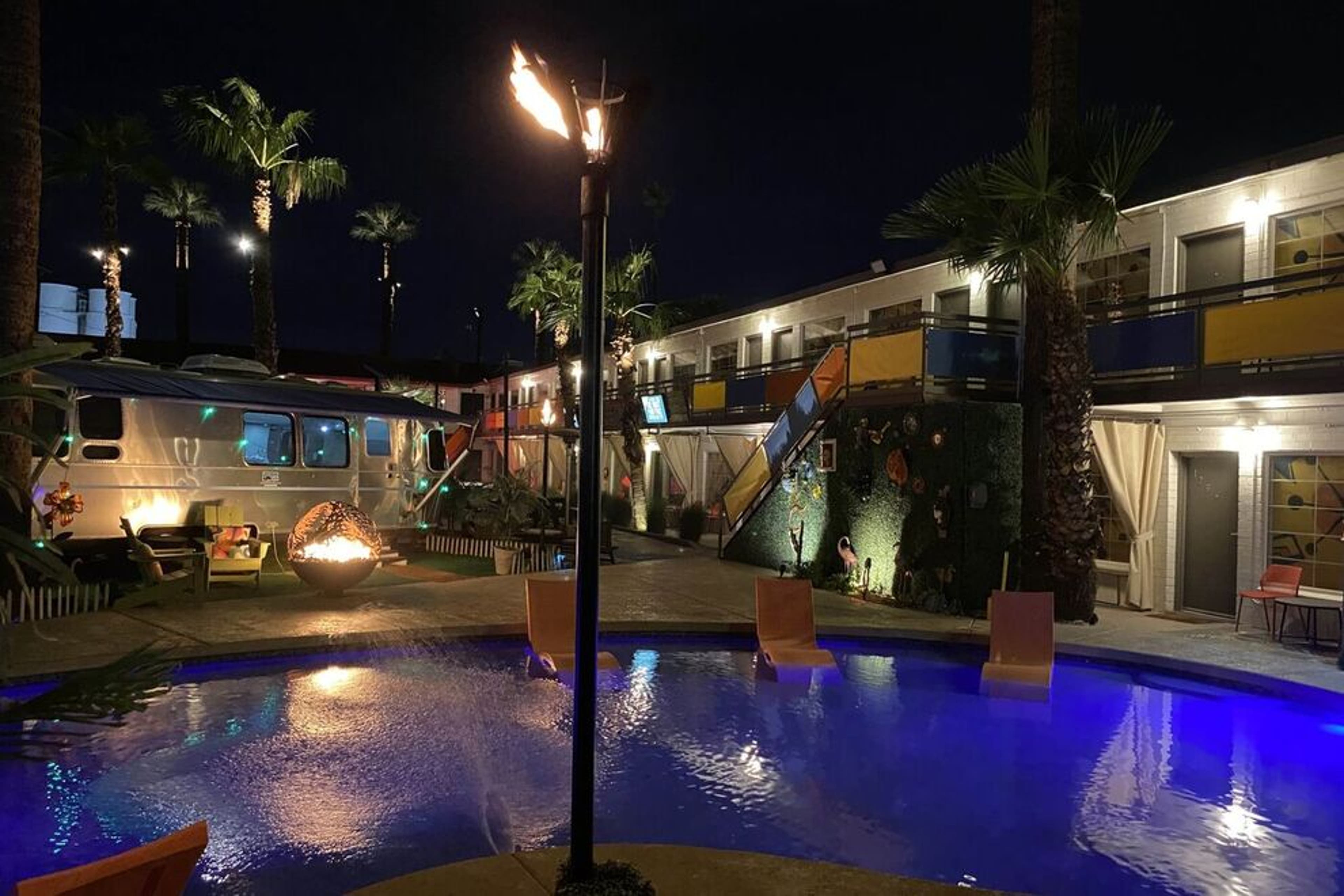 Egyptian Motor Hotel