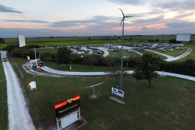 10 best drive-in theaters in the United States