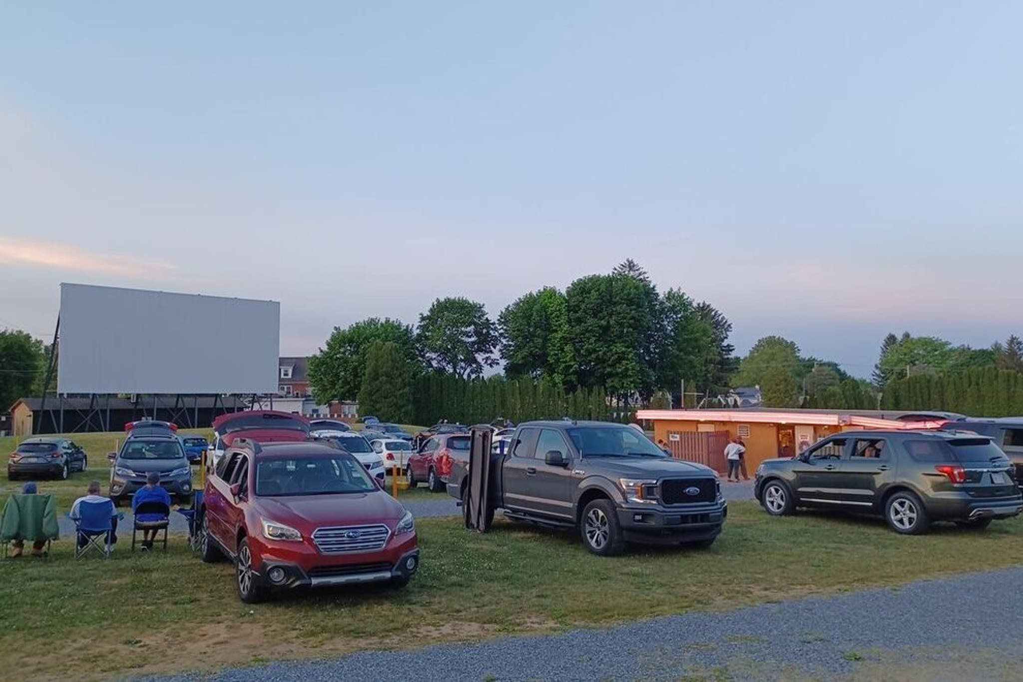 10 best drive-in theaters in the United States