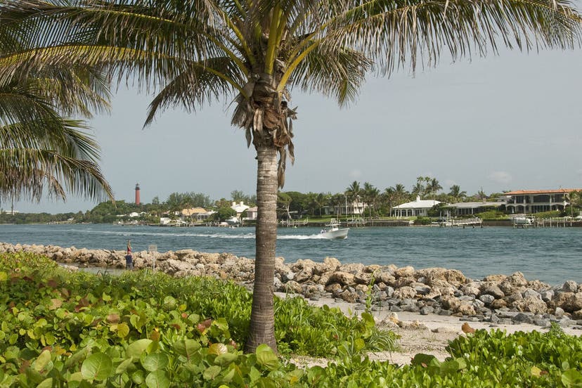 Jetty's Waterfront Restaurant