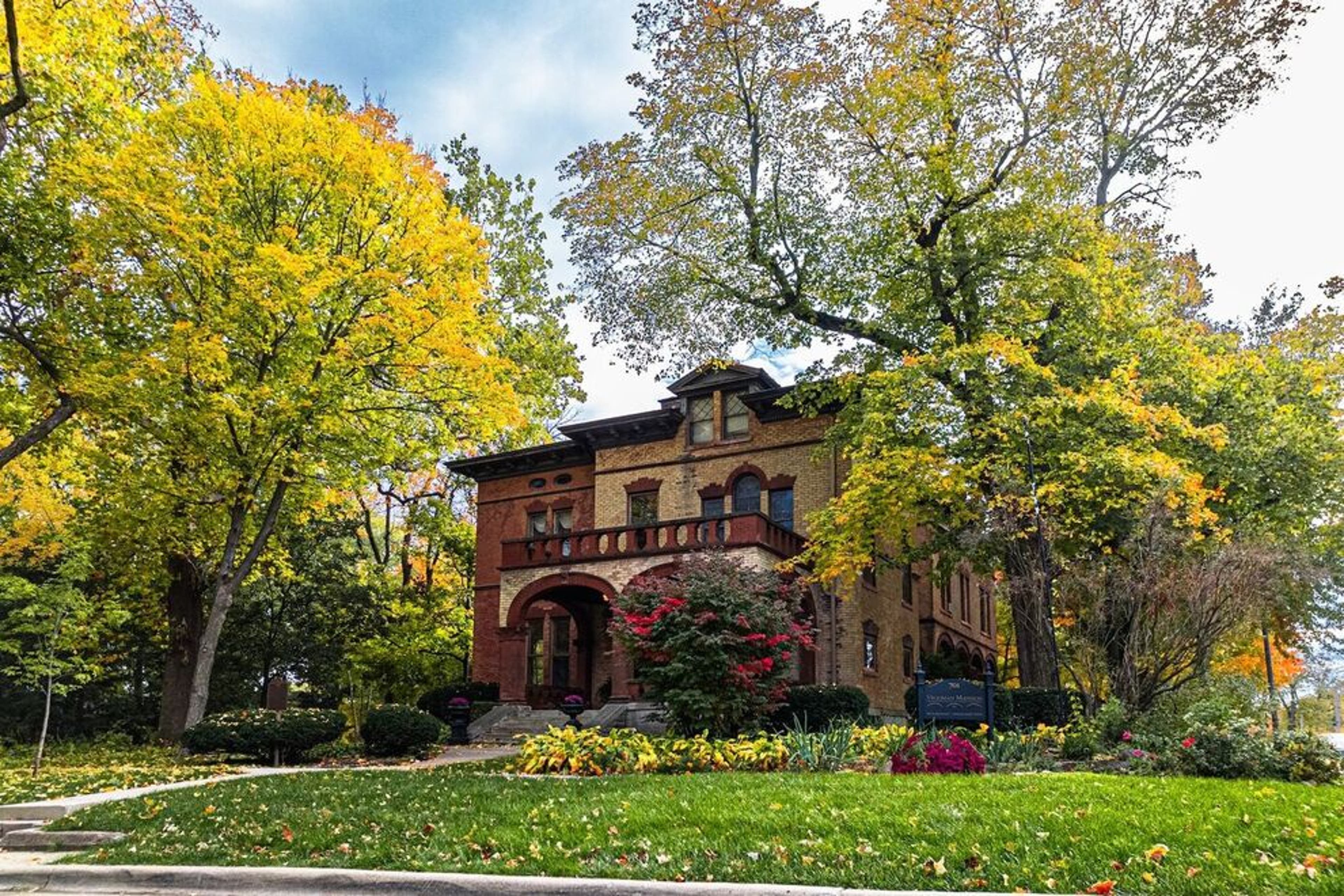 Vrooman Mansion