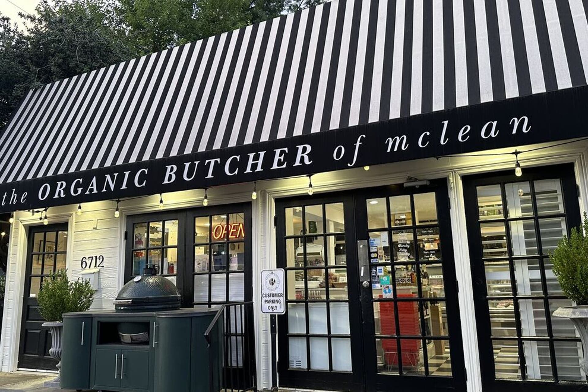 Taking stock of grocery store tourism: 10 cool stores to check out