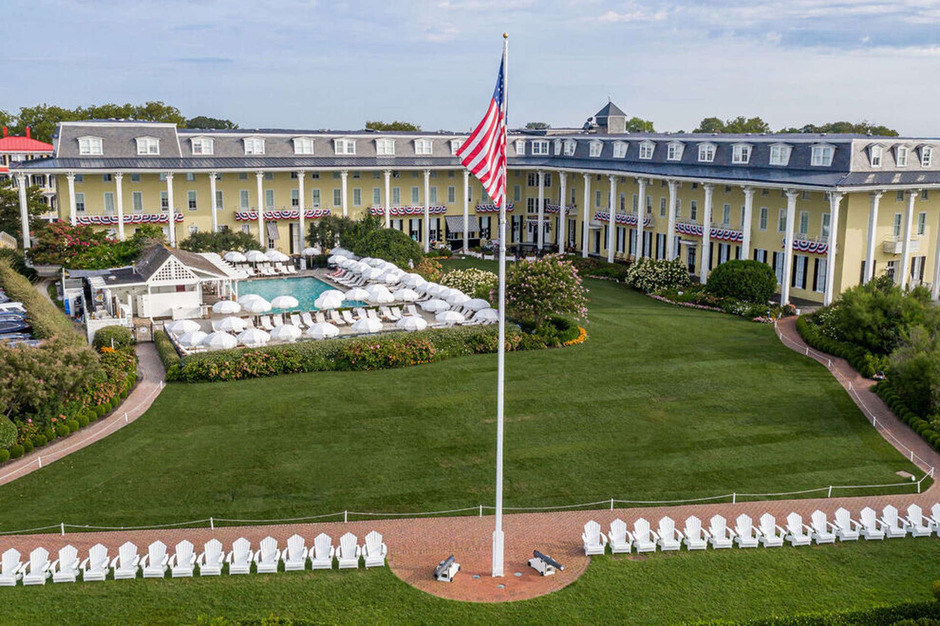 Step back in time: Explore the 10 best historic hotels in the US