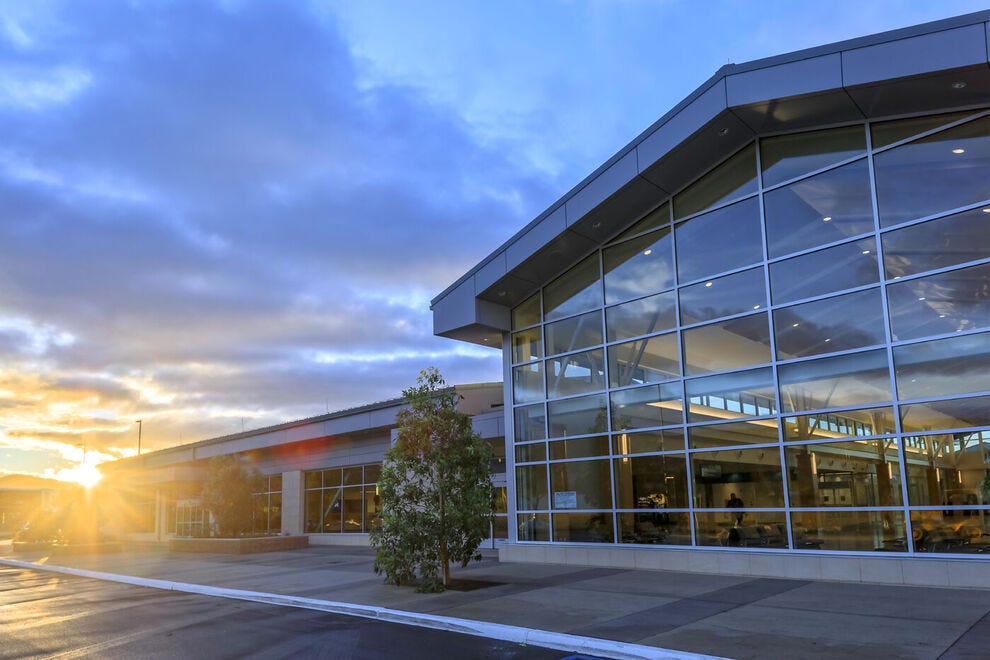 SLO County Airport (SBP)