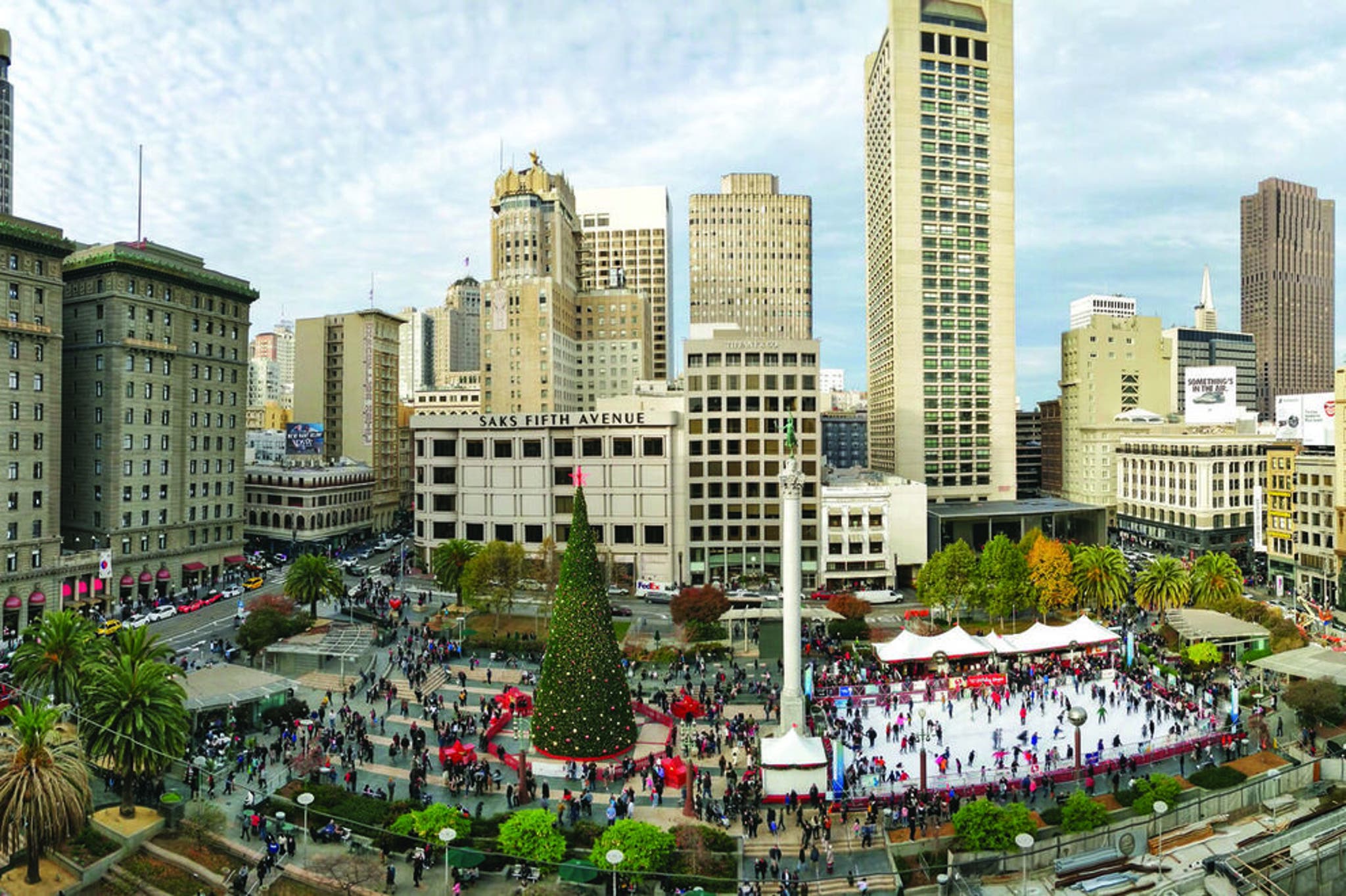 10 best ice skating rinks in the US you need to visit this winter