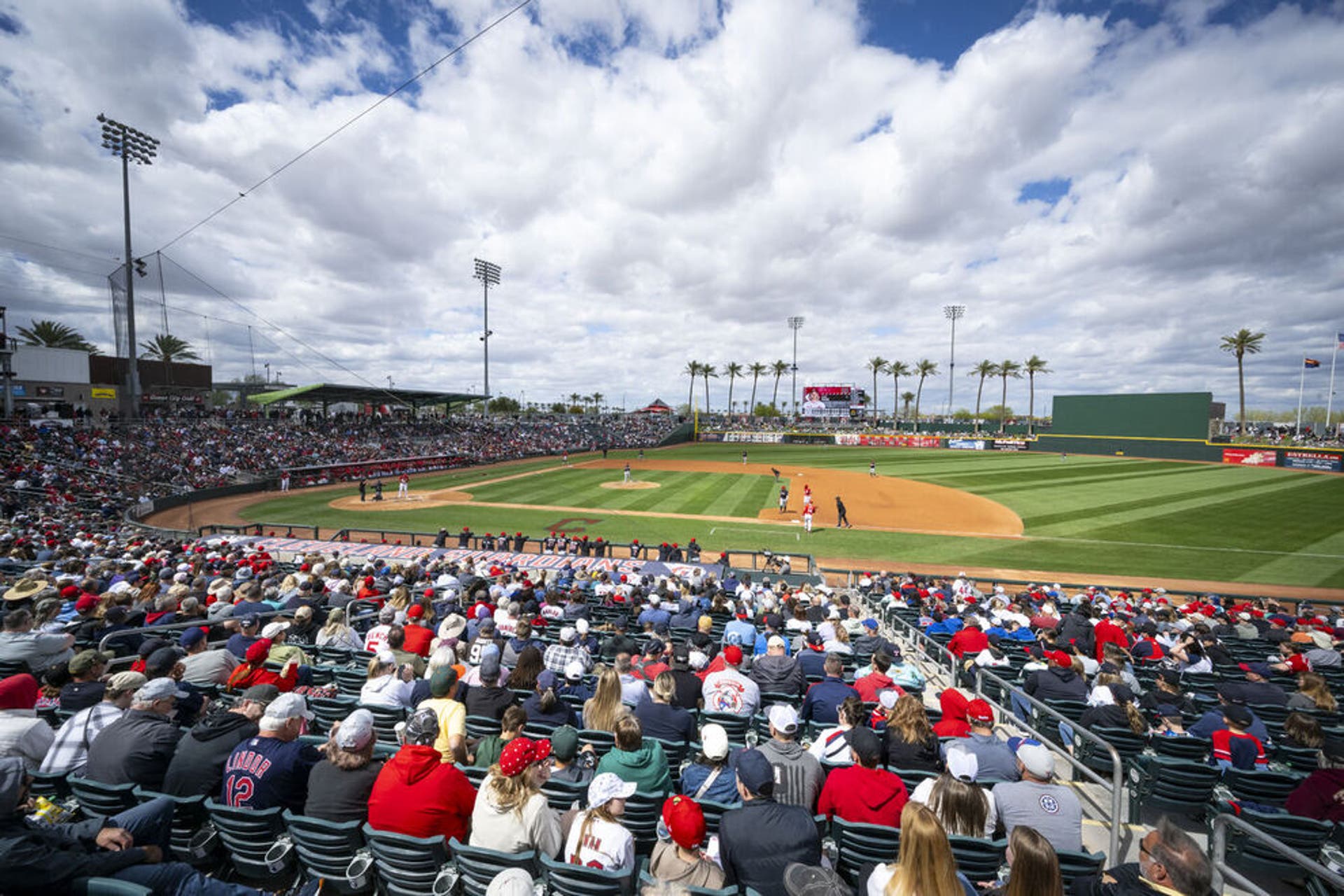 Top 10 spring training ballparks that baseball fans should visit