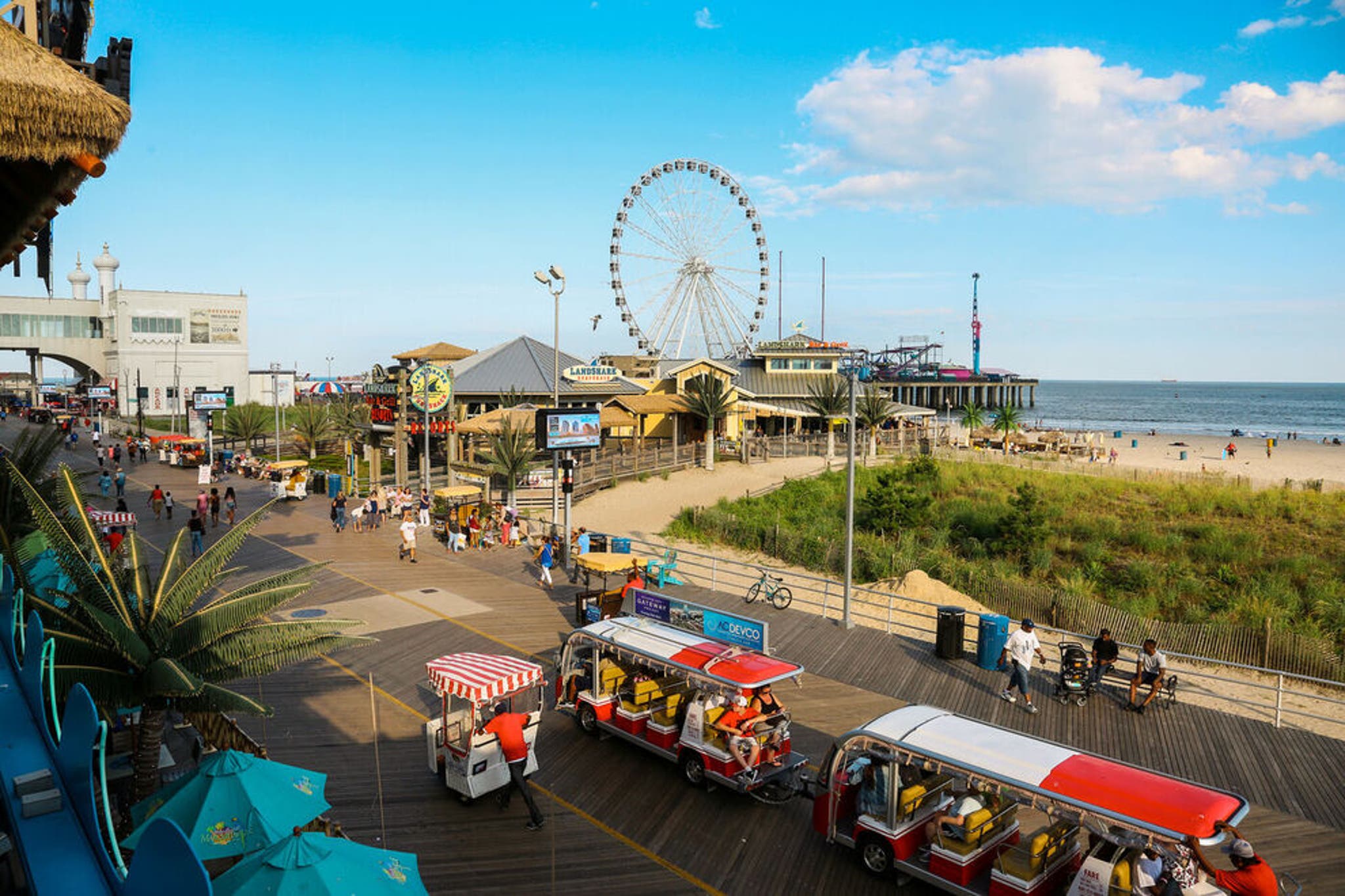 10 best boardwalks in the US for stunning views and fun attractions