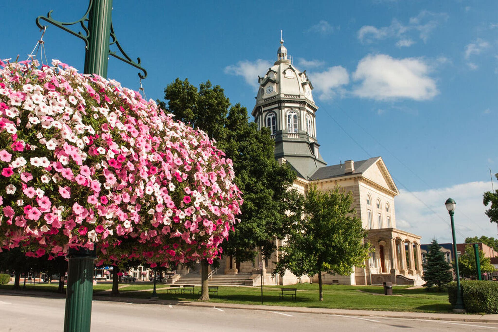 10 best public squares across the nation, according to readers