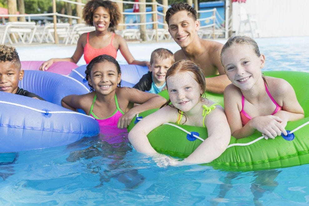 Build-a-Raft Lazy River at LEGOLAND Florida Resort