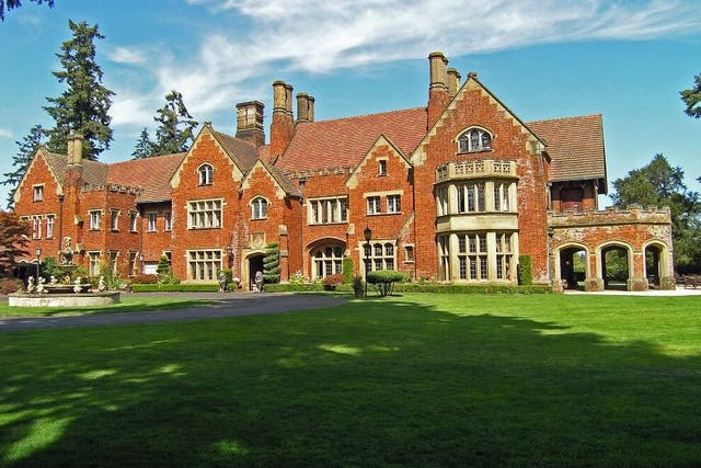 Live like royalty at these 5 amazing castle hotels in the US