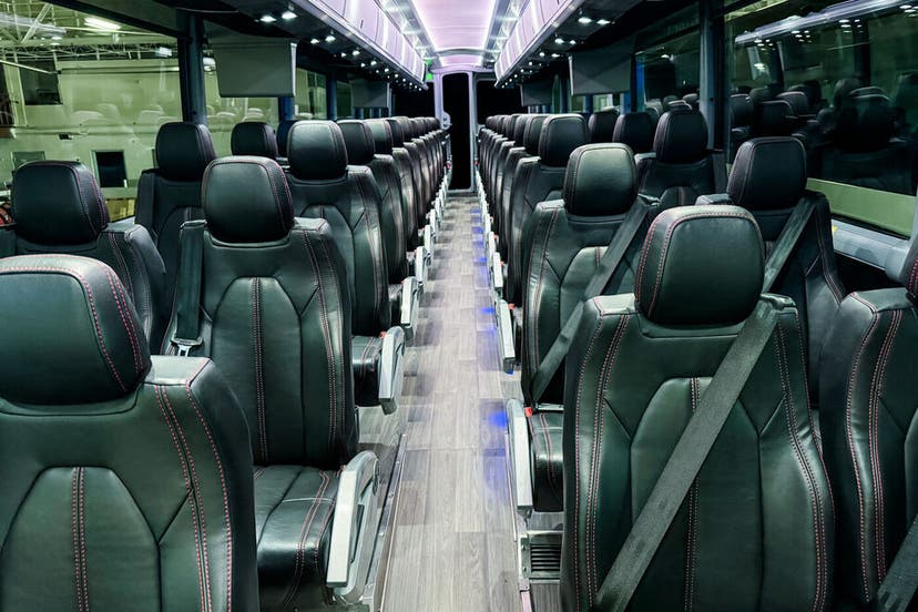 10 best bus companies for traveling in the US