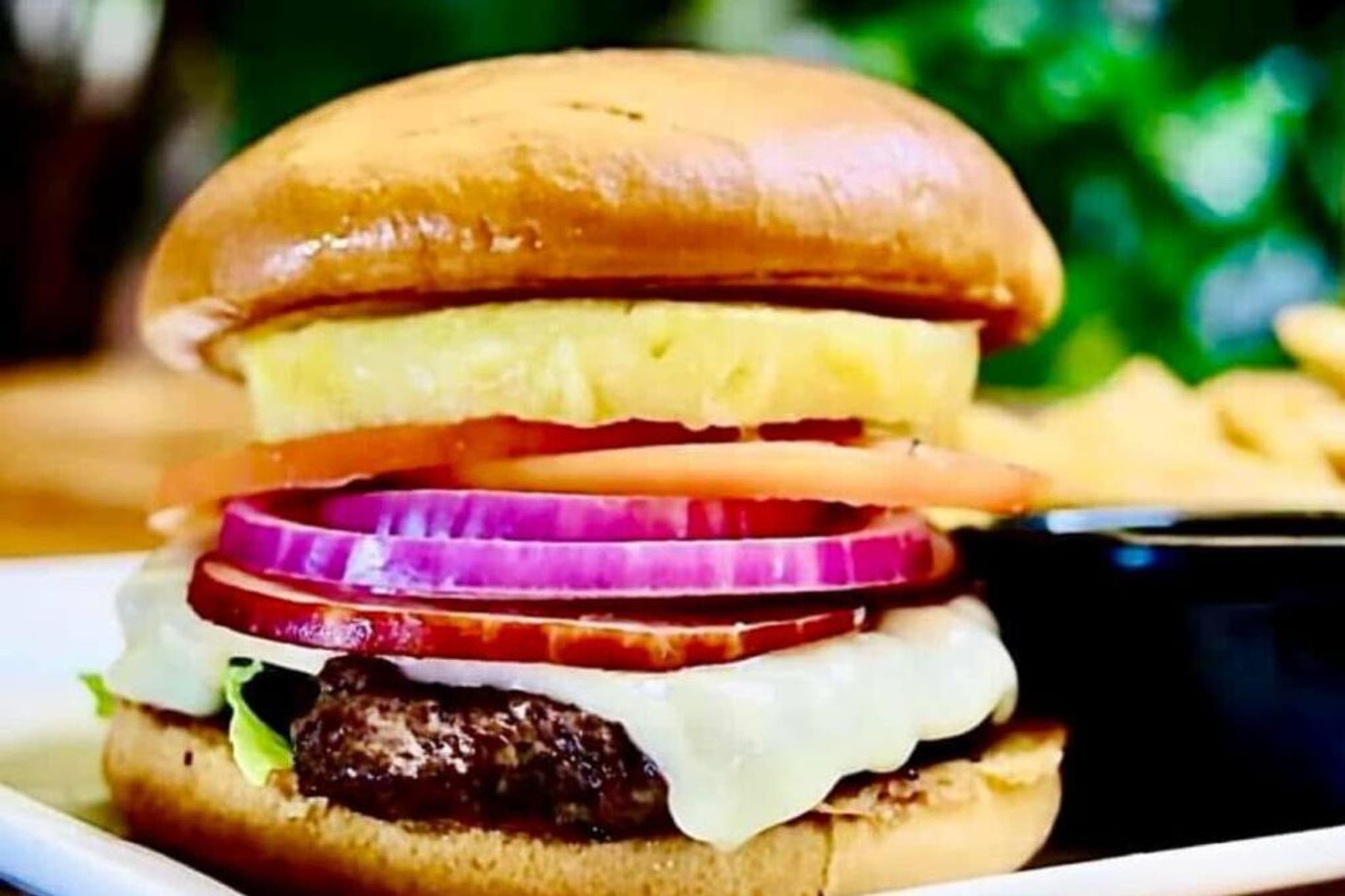 10 different types of burgers that define American flavor