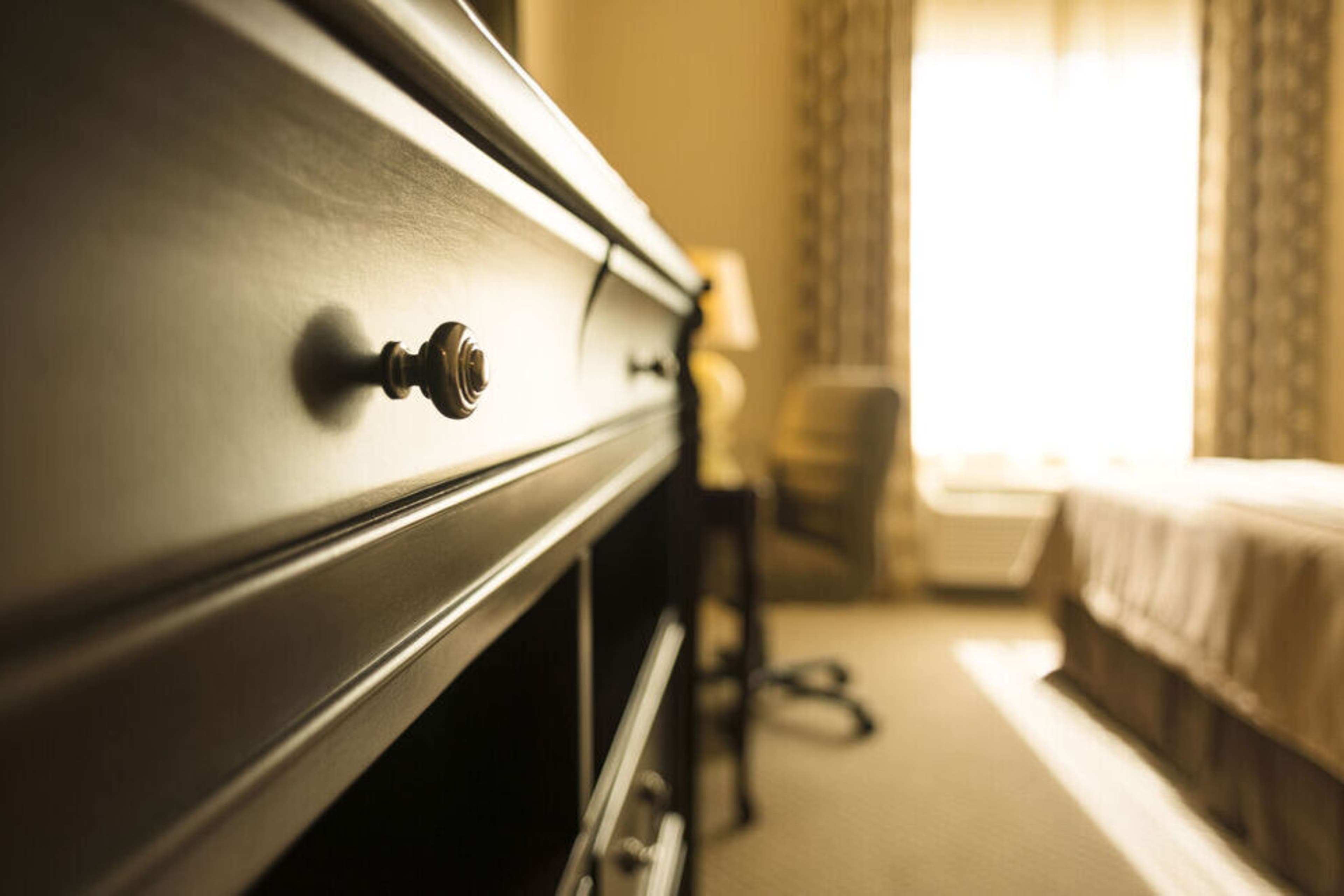 Pear Tree Inn by Drury