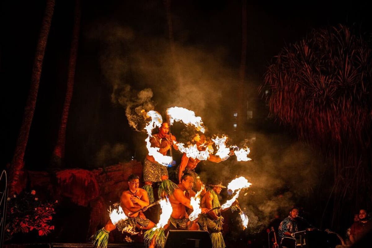 10 best luaus in Hawaii that celebrate local culture