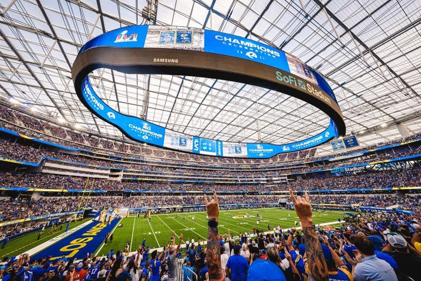 10 best NFL stadiums of 2025: Where to see game day greatness