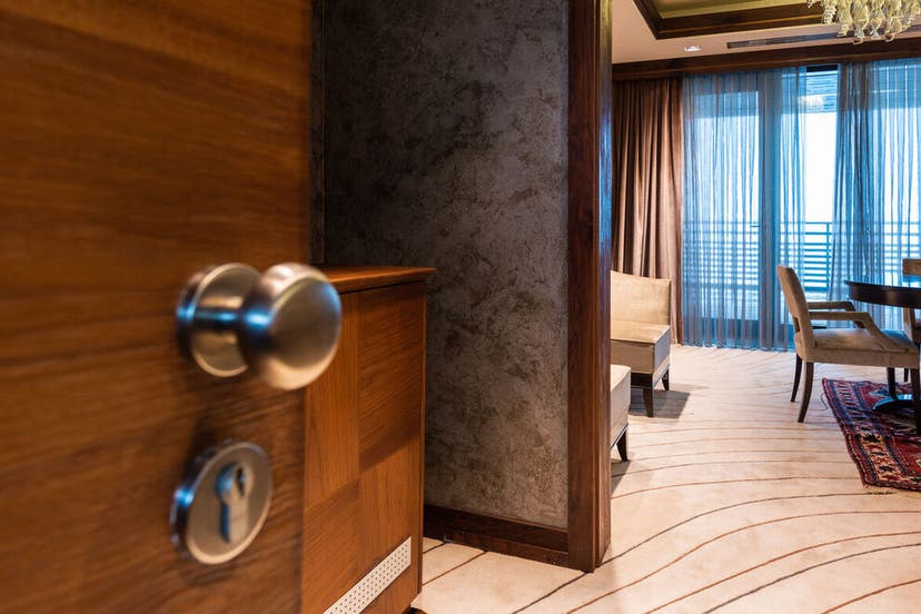 10 best extended stay hotel brands in the US for long-term trips