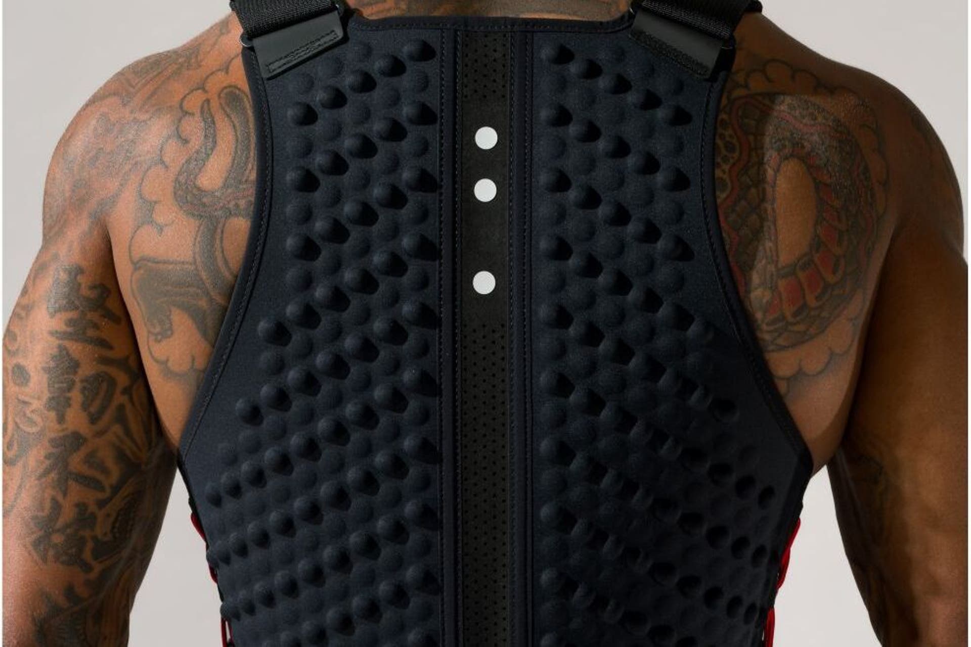 Doctors weigh in on weighted vests, plus 7 you can try