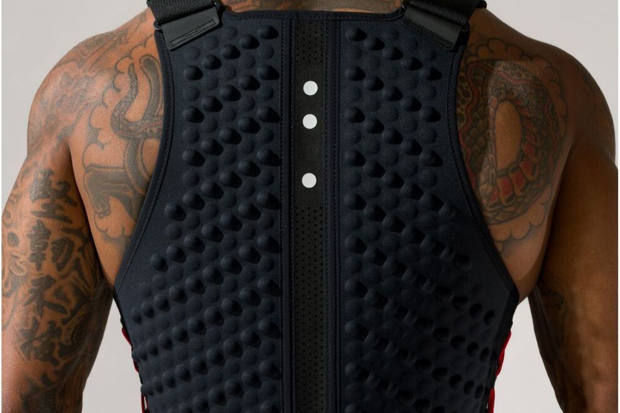 Doctors weigh in on weighted vests, plus 7 you can try