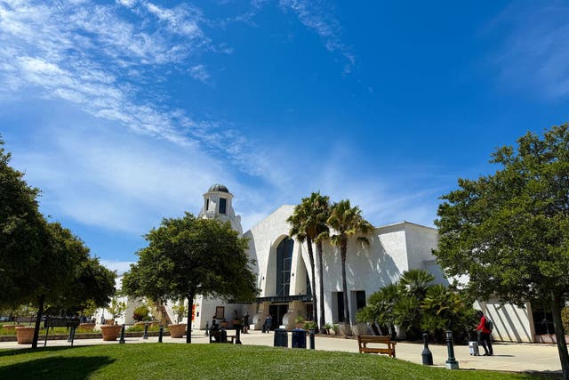 Roblar Winery and Vineyards