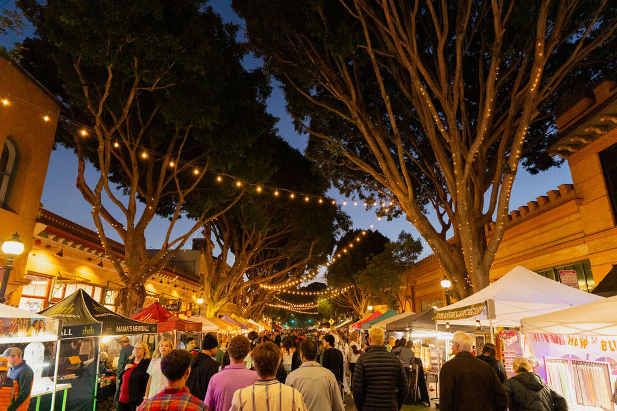 Savor seasonal flavors at the 10 best farmers markets