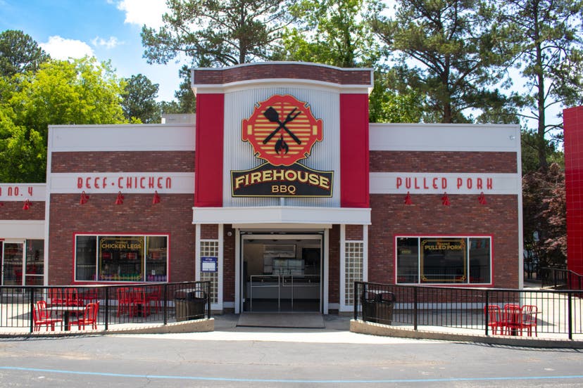 Don't miss the top-notch food at these 10 theme park restaurants