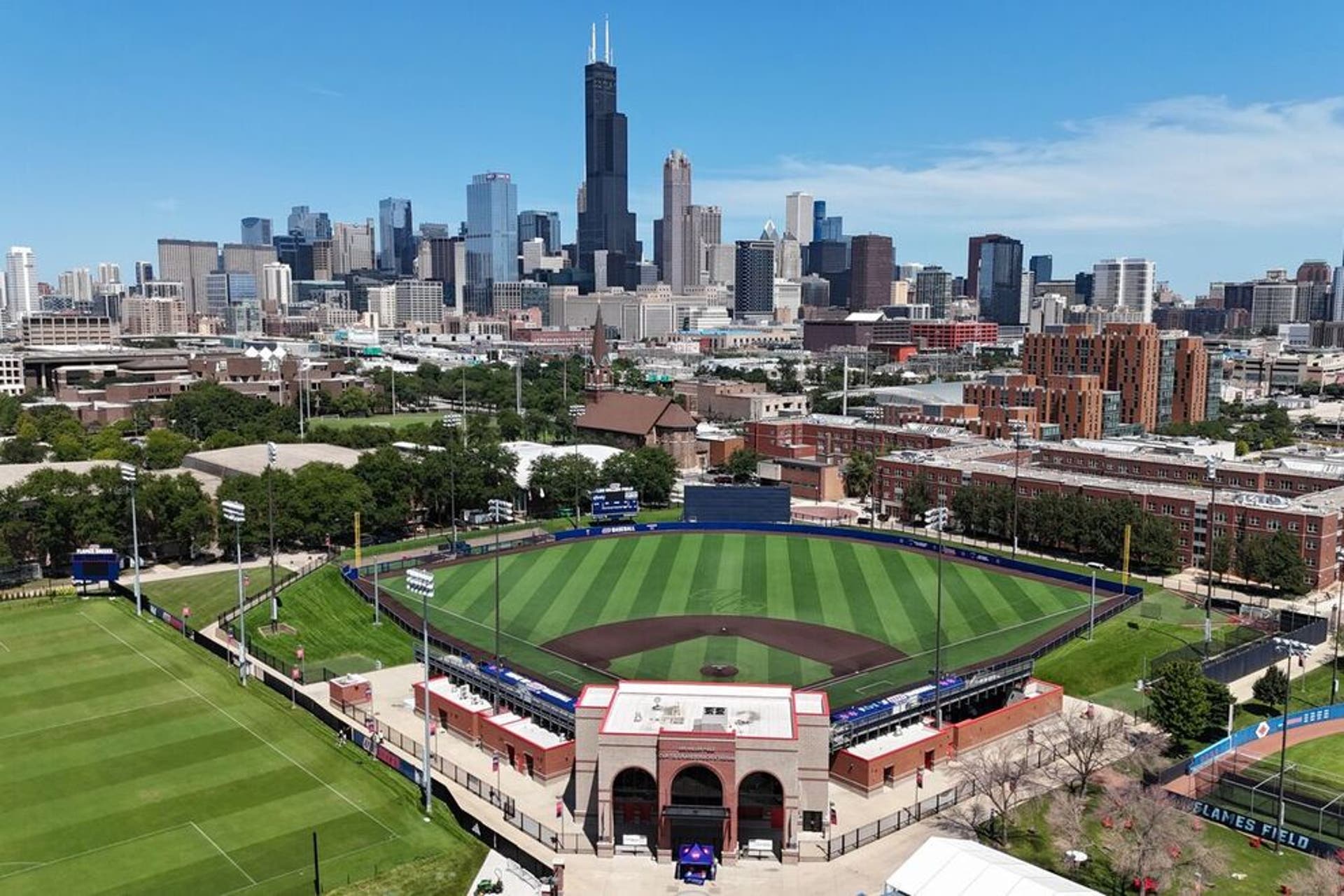 10 best college baseball stadiums in the United States