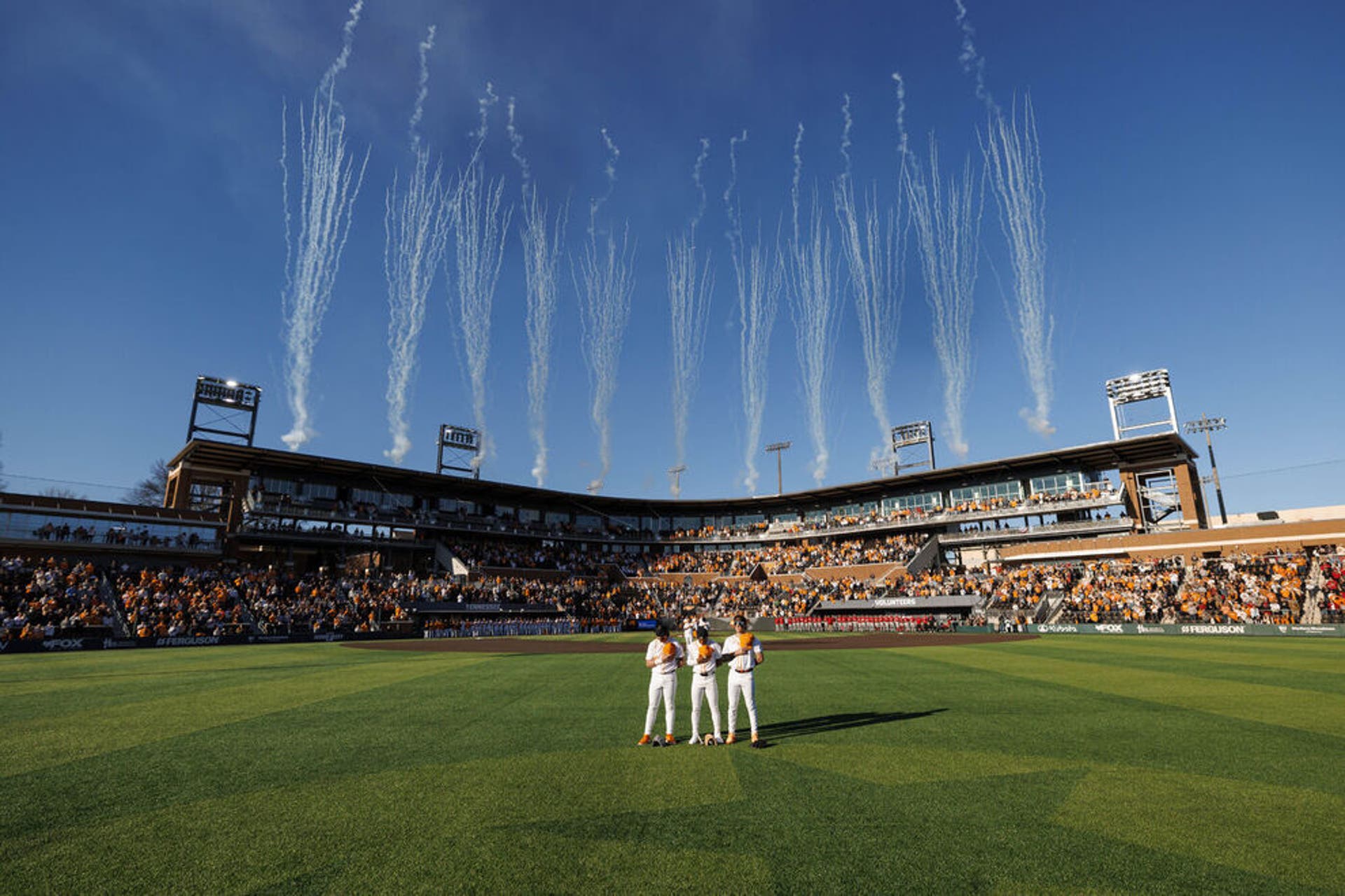 10 best college baseball stadiums in the United States