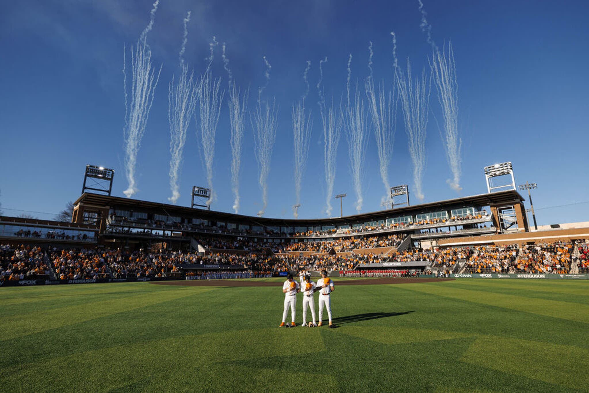 10 best college baseball stadiums in the United States