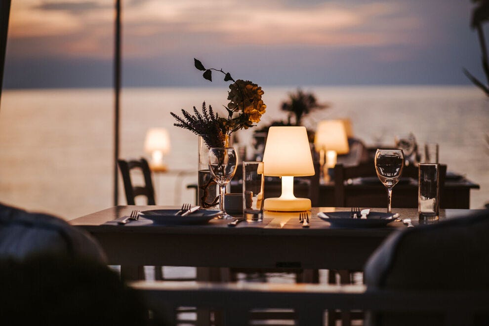 10 best beach bars in the US for great drinks and gorgeous views
