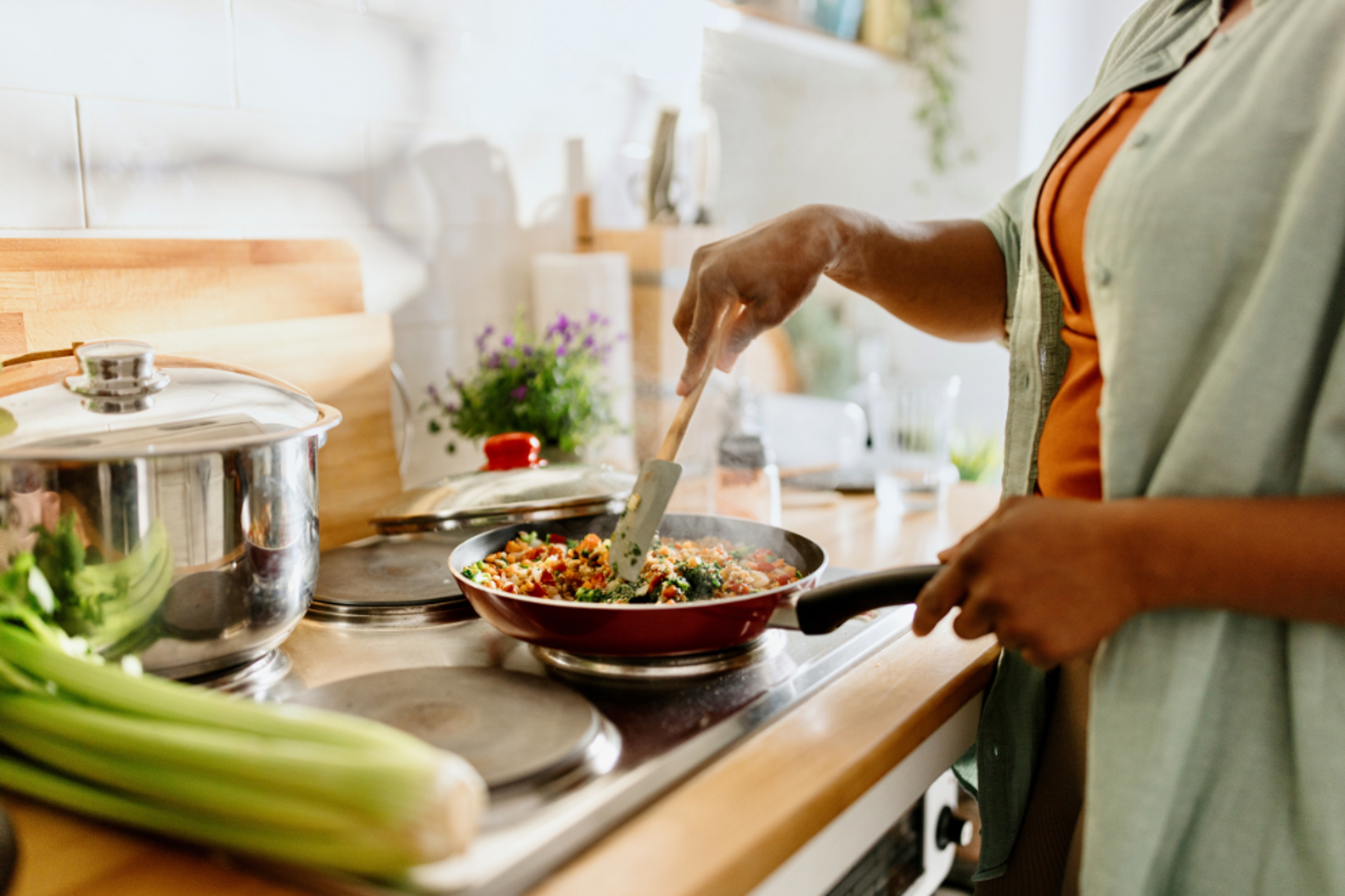 A popular sauté pan sold at Amazon and Costco was just recalled—here’s ...