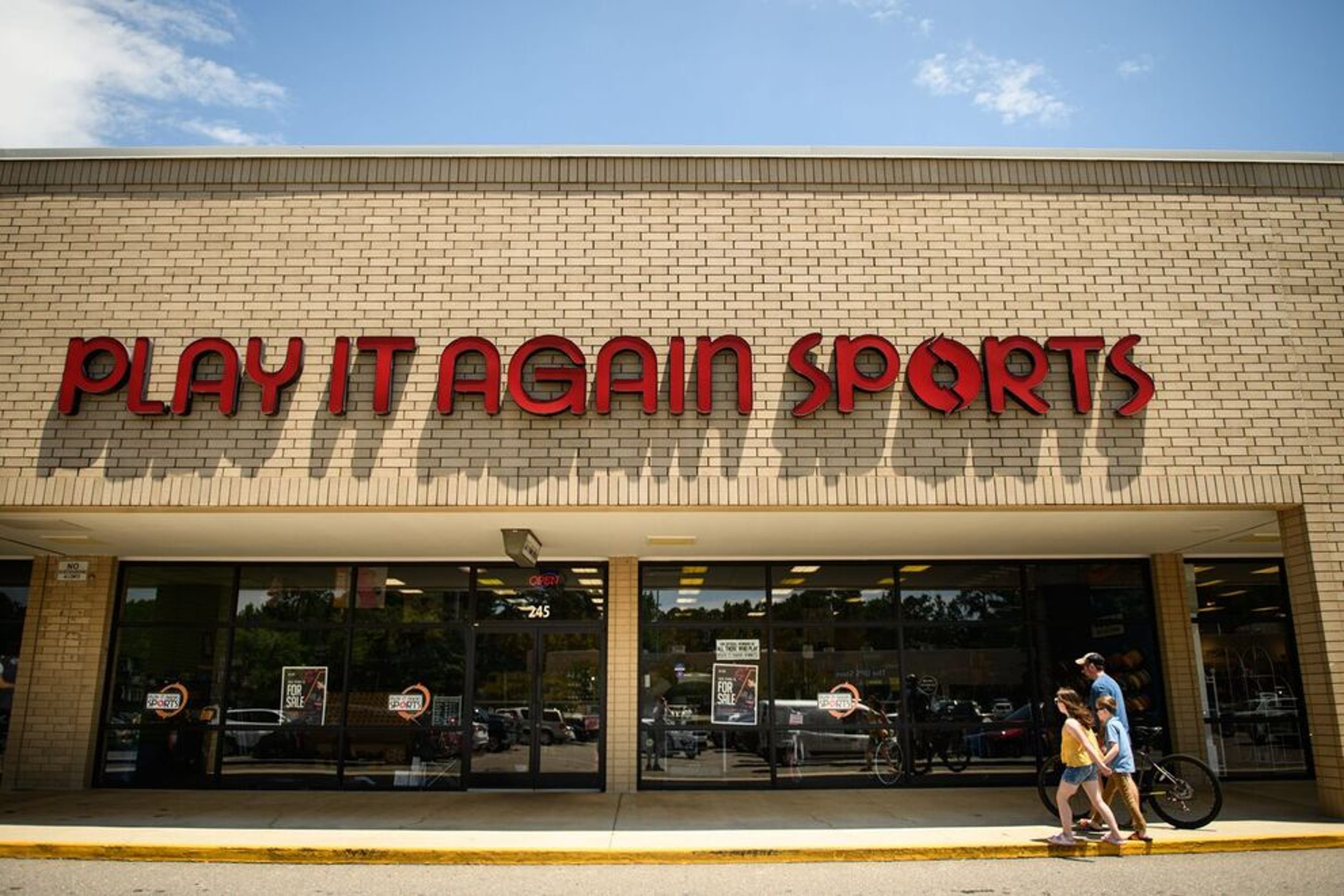 Play It Again Sports: 2026 USA TODAY Sports Readers' Choice Awards